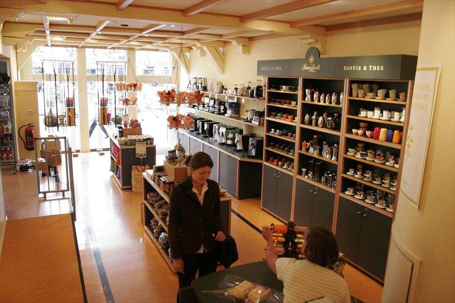 Simon Lévelt - Delicatesse, Dranken & lekkernijen in Leiden.